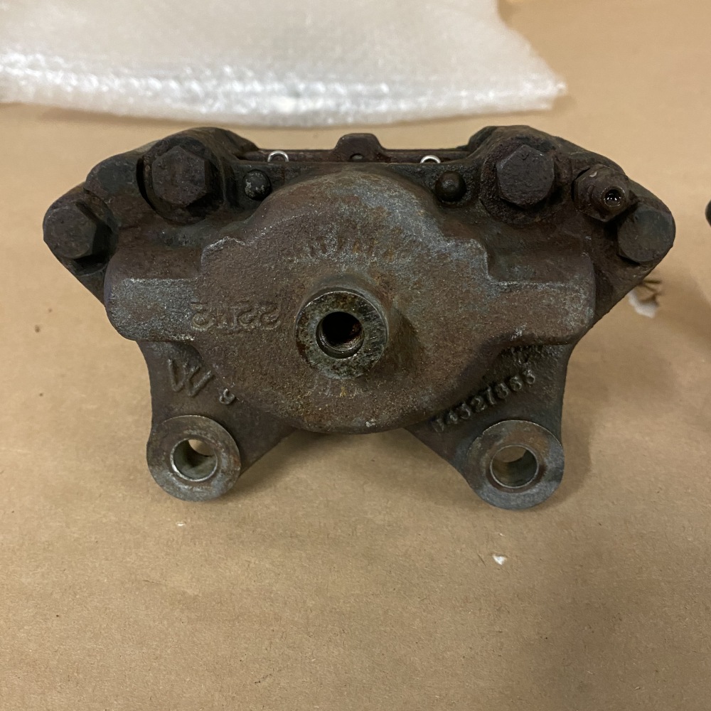 Original Austin Morris Marina Girling Front Brake Calipers Left Right ...