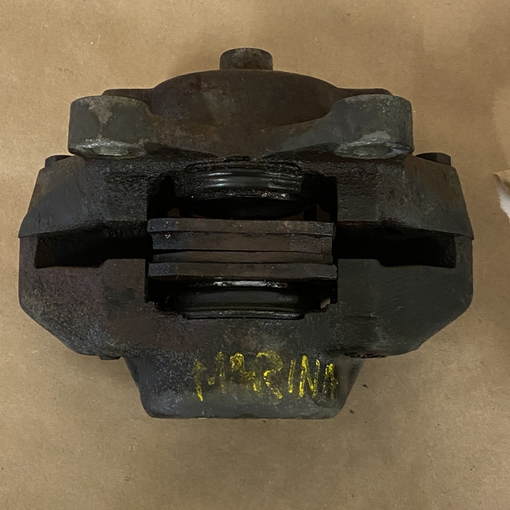 Original Austin Morris Marina Girling Front Brake Calipers Left Right ...