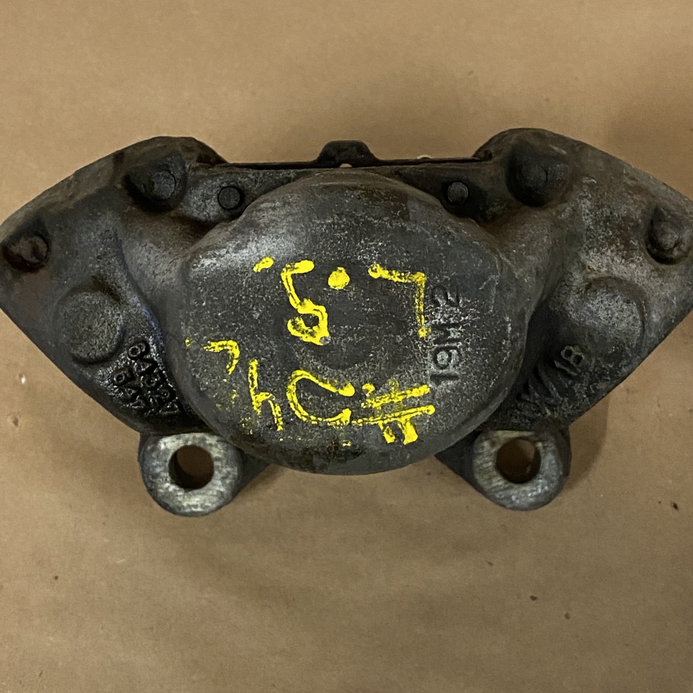 Original Austin Morris Marina Girling Front Brake Calipers Left Right ...