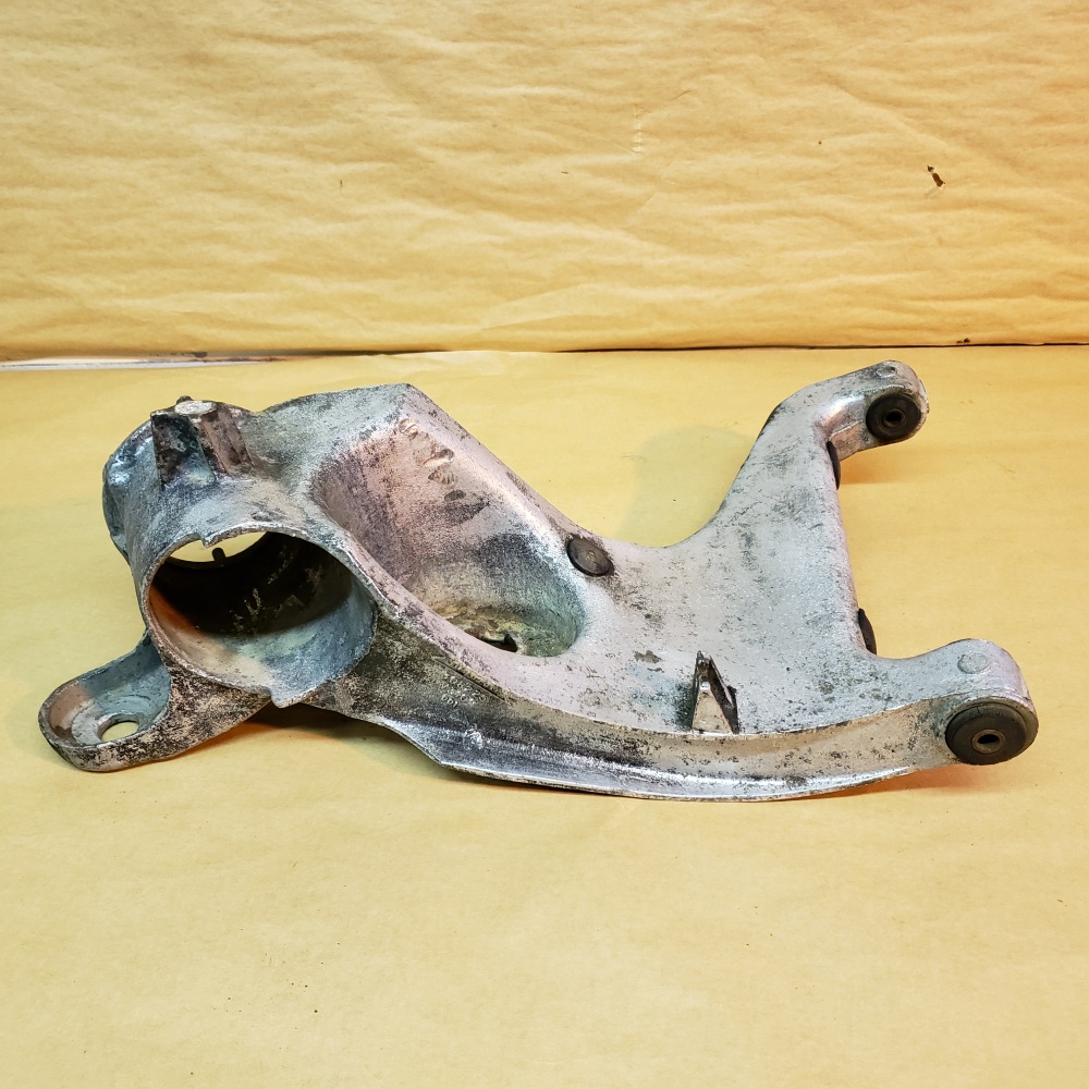 Triumph TR6 TR250 Original Left LH Rear Suspension Trailing Arm ...