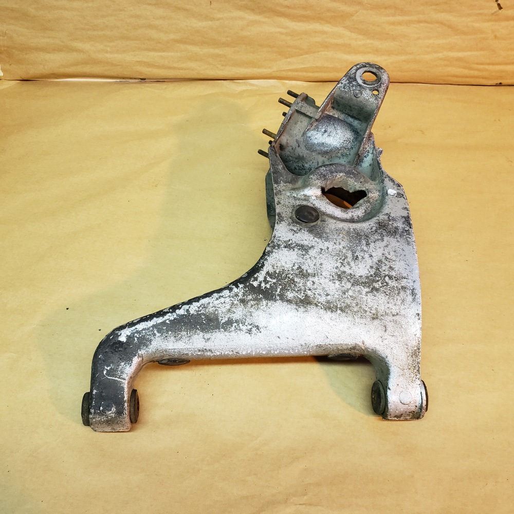 Triumph TR6 TR250 Original Left LH Rear Suspension Trailing Arm ...