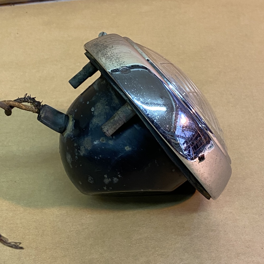 Original Lucas 462 Fog Lamp w Chrome Finisher Ring and Flat Bottom ...
