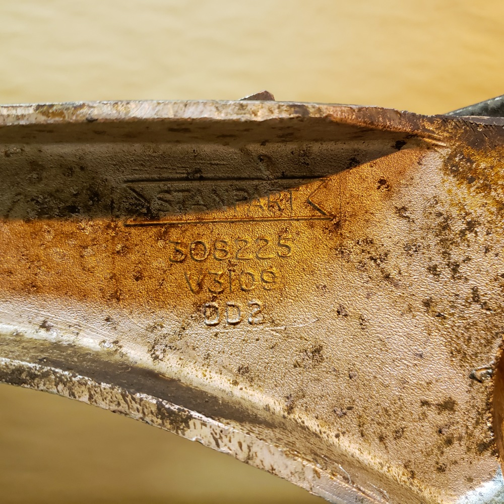 Triumph TR6 TR250 Original LH Left Rear Suspension Trailing Arm ...