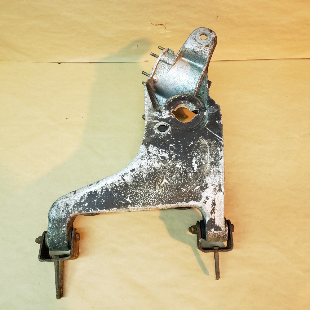 Triumph TR6 TR250 Original LH Left Rear Suspension Trailing Arm ...