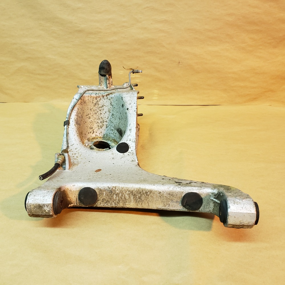 Triumph TR6 TR250 Original Left LH Rear Suspension Trailing Arm ...