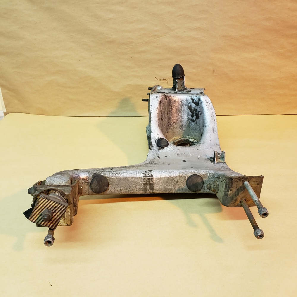 Triumph TR6 TR250 Original Rear Suspension Right RH Trailing Arm ...