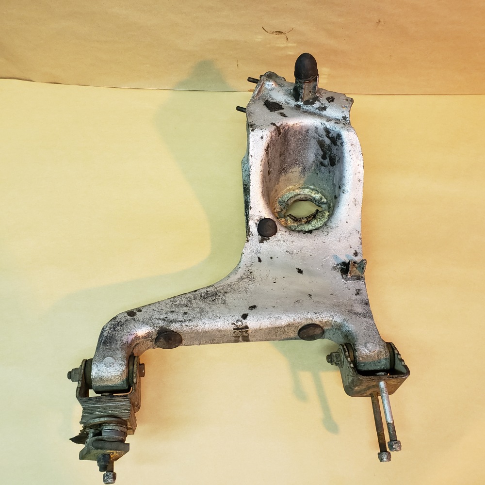 Triumph TR6 TR250 Original Rear Suspension Right RH Trailing Arm ...