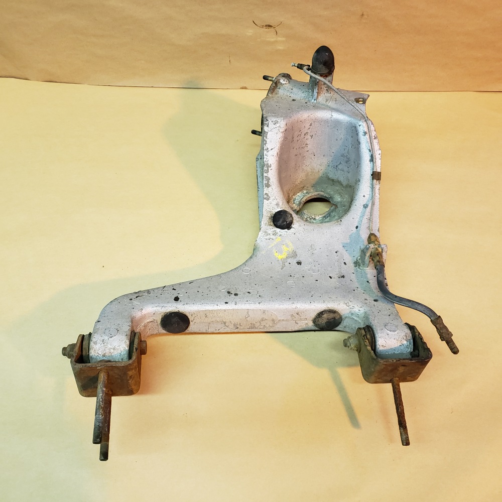 Triumph TR6 TR250 Original Rear Suspension Right RH Trailing Arm ...