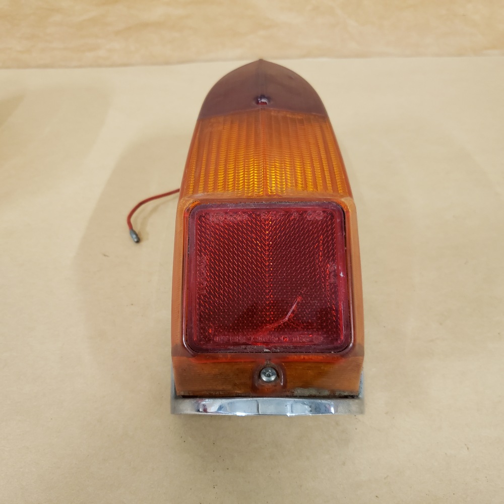 MG MGB Midget 1969-1980 Tail Light Assembly Lens Lamp 54580421 Lucas L840 OEM - For Sale, Seattle WA