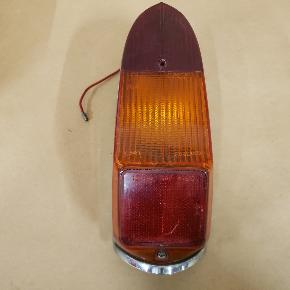 MG MGB Midget 1969-1980 Tail Light Assembly Lens Lamp 54580421 Lucas L840 OEM - For Sale, Seattle WA