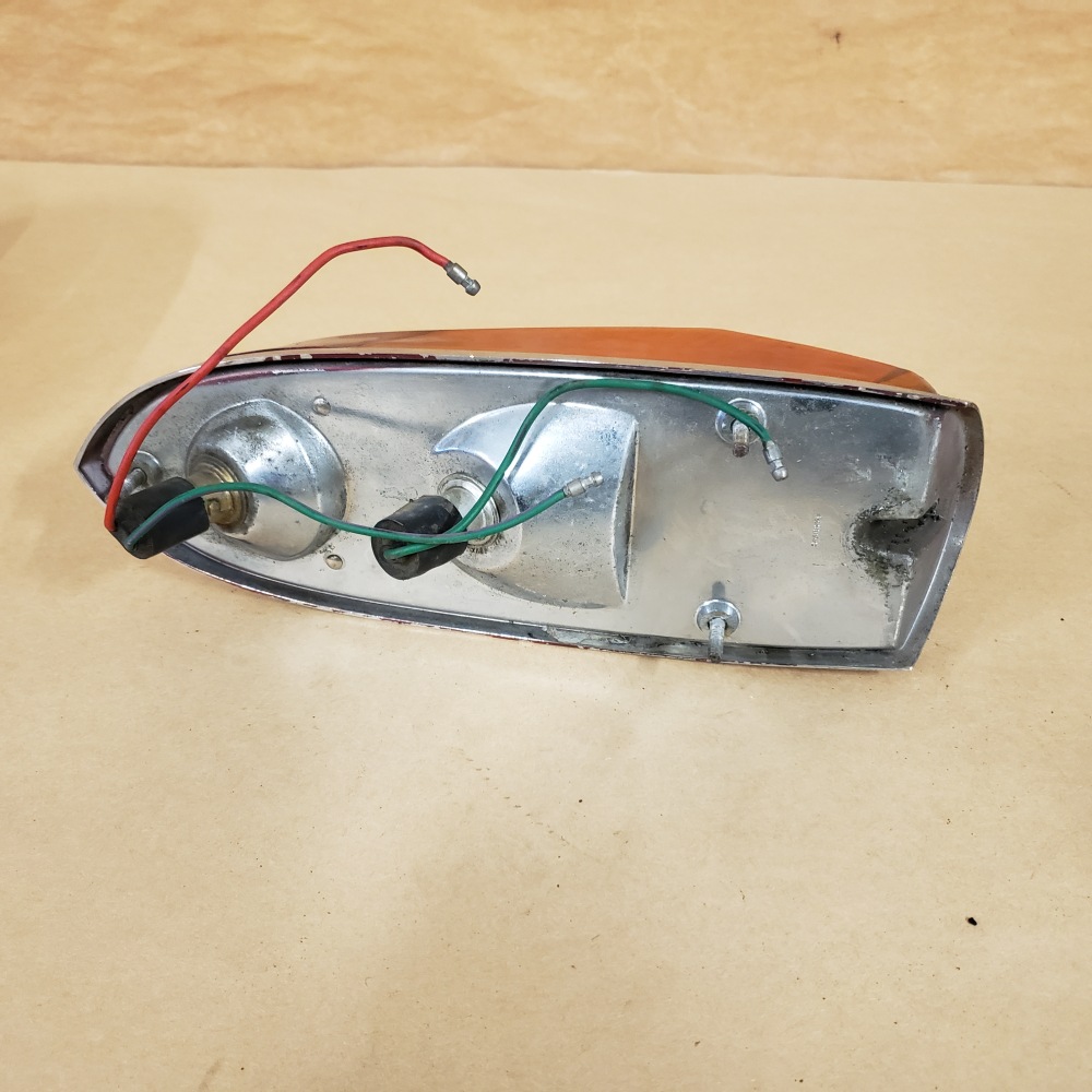 MG MGB Midget 1969-1980 Tail Light Assembly Lens Lamp 54580421 Lucas L840 OEM - For Sale, Seattle WA