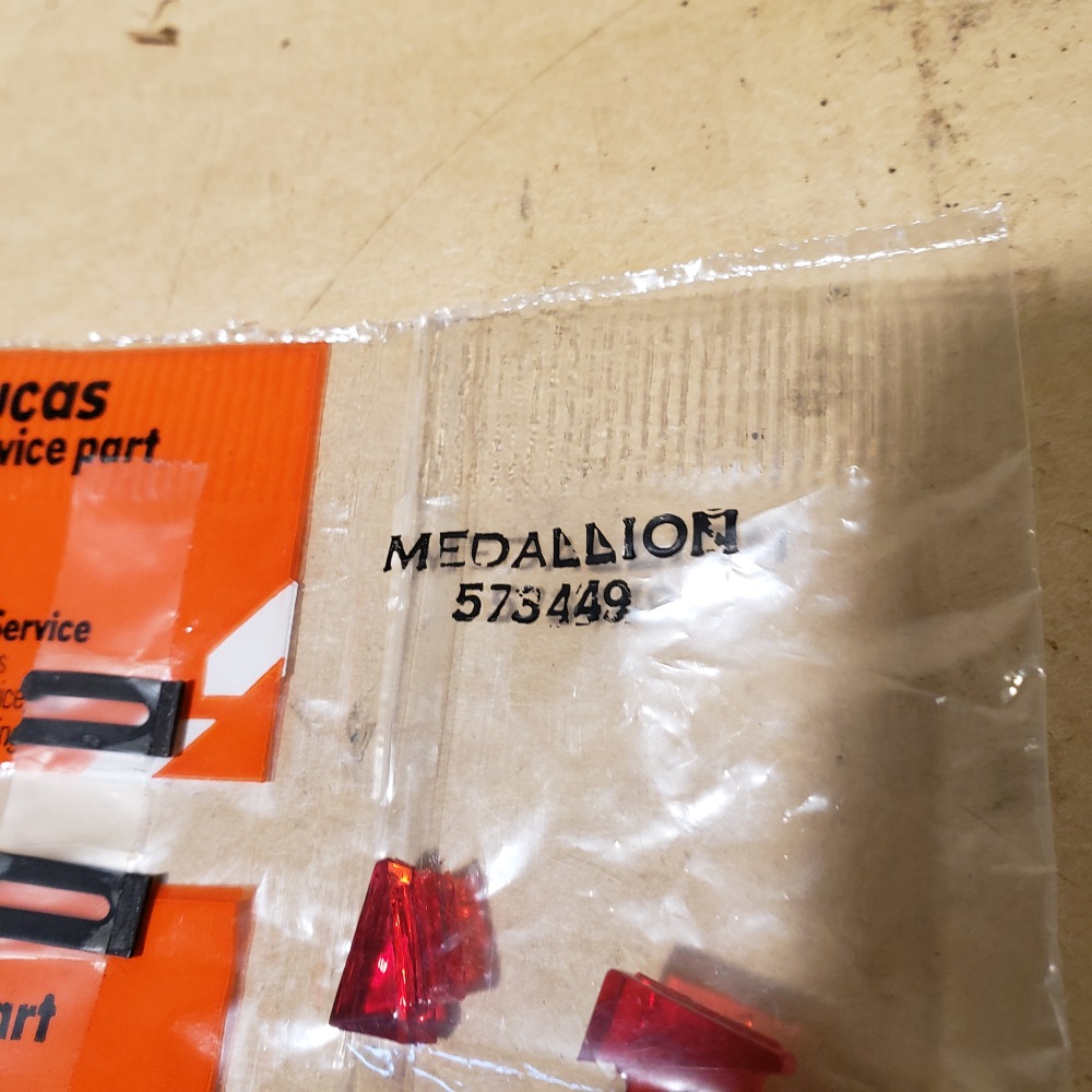 Original Lucas Tell-Tale Side Marker Indicator Medallion 573449 w Clips ...