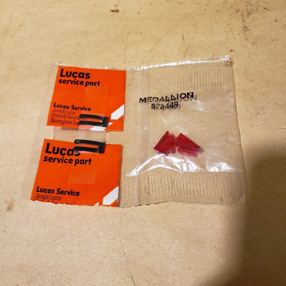 Original Lucas Tell-Tale Side Marker Indicator Medallion 573449 w Clips ...