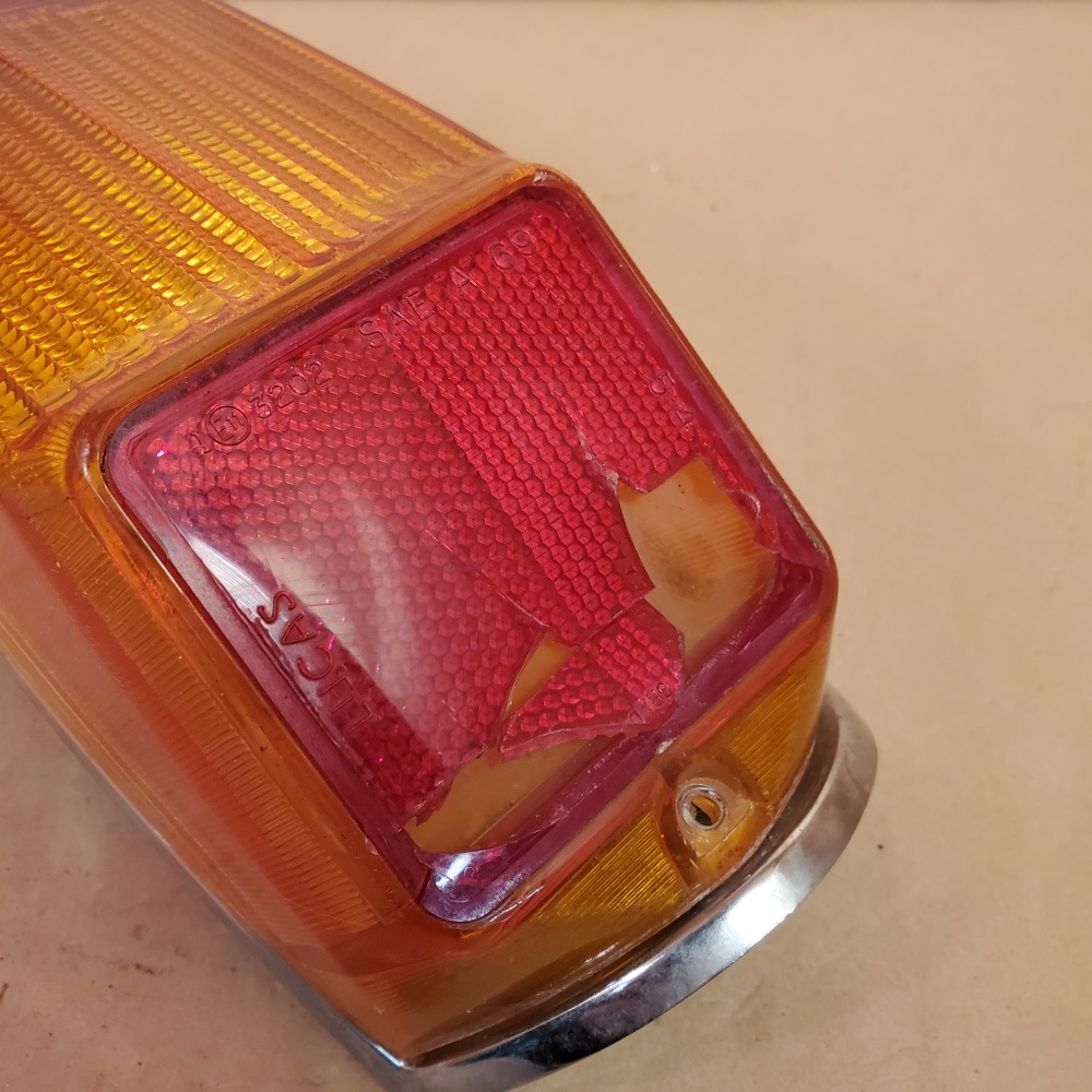 MGB Tail light assembly 70-80 BHA5260 - For Sale, Seattle WA