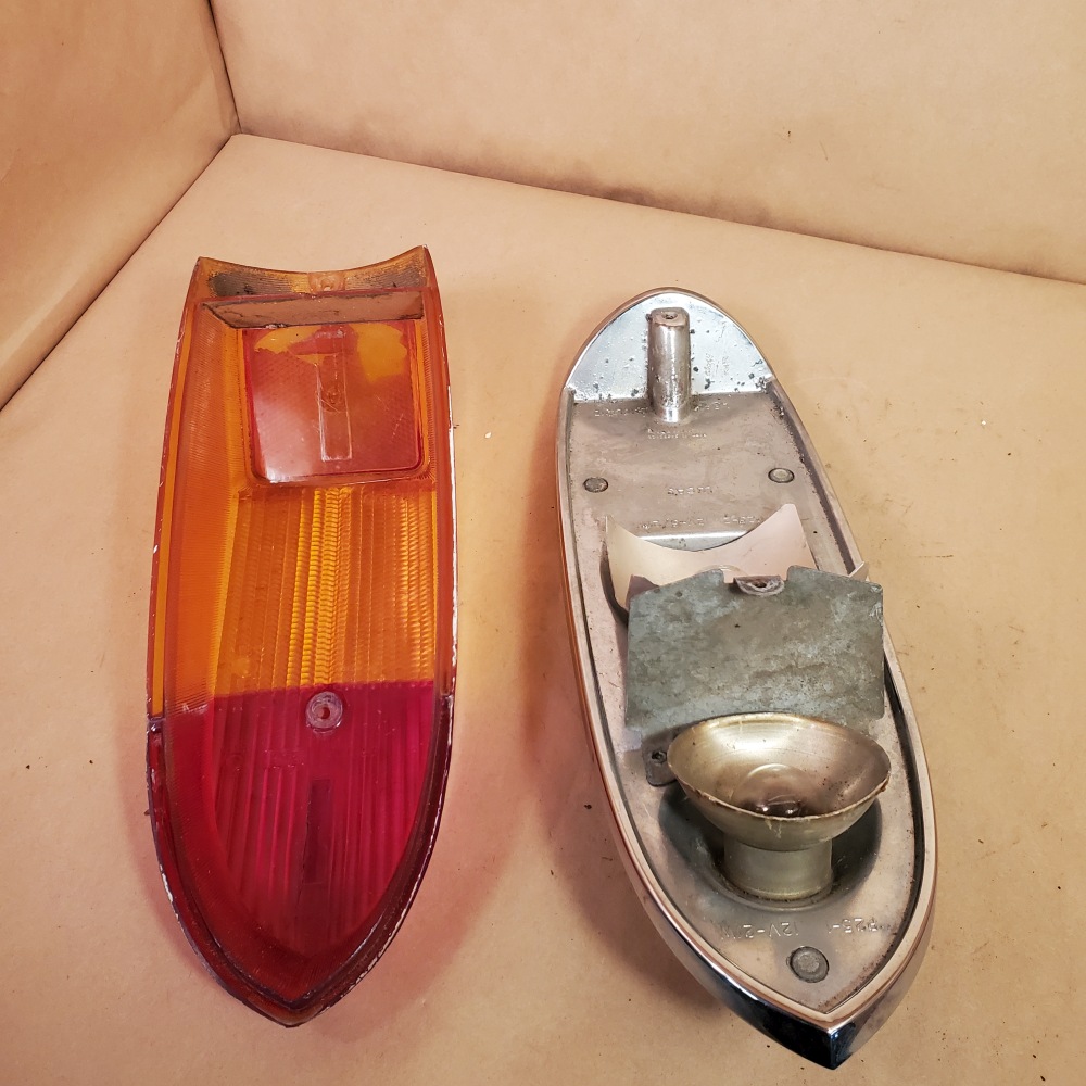 MGB Tail light assembly 70-80 BHA5260 - For Sale, Seattle WA