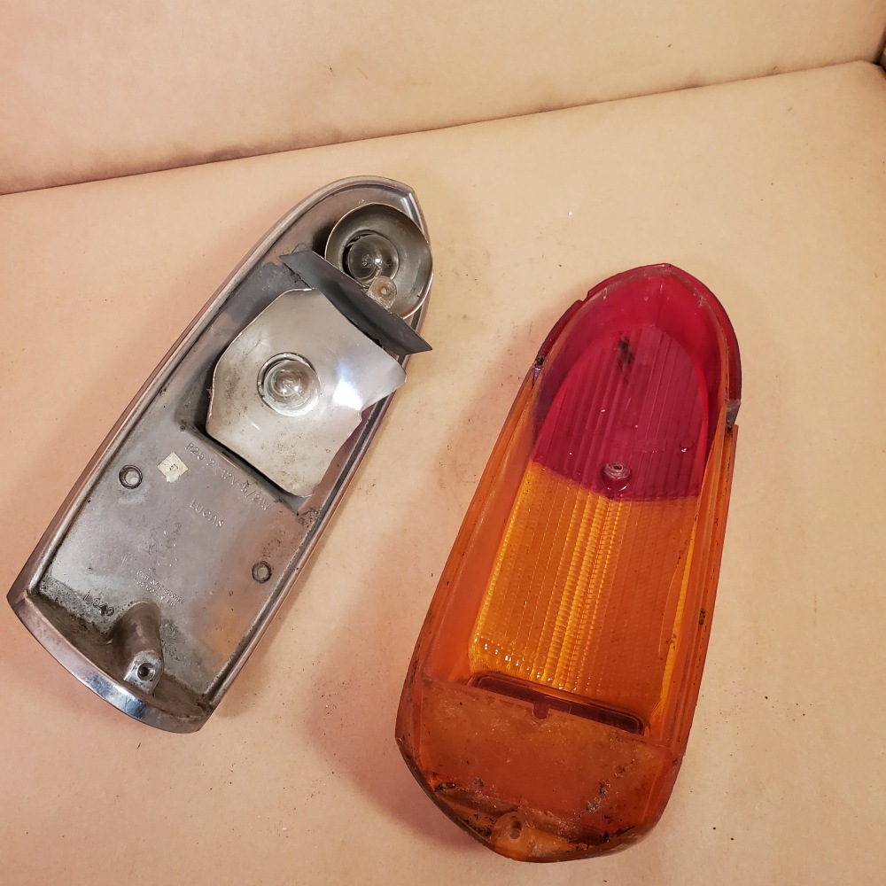 MGB Tail light assembly 70-80 BHA5260 - For Sale, Seattle WA