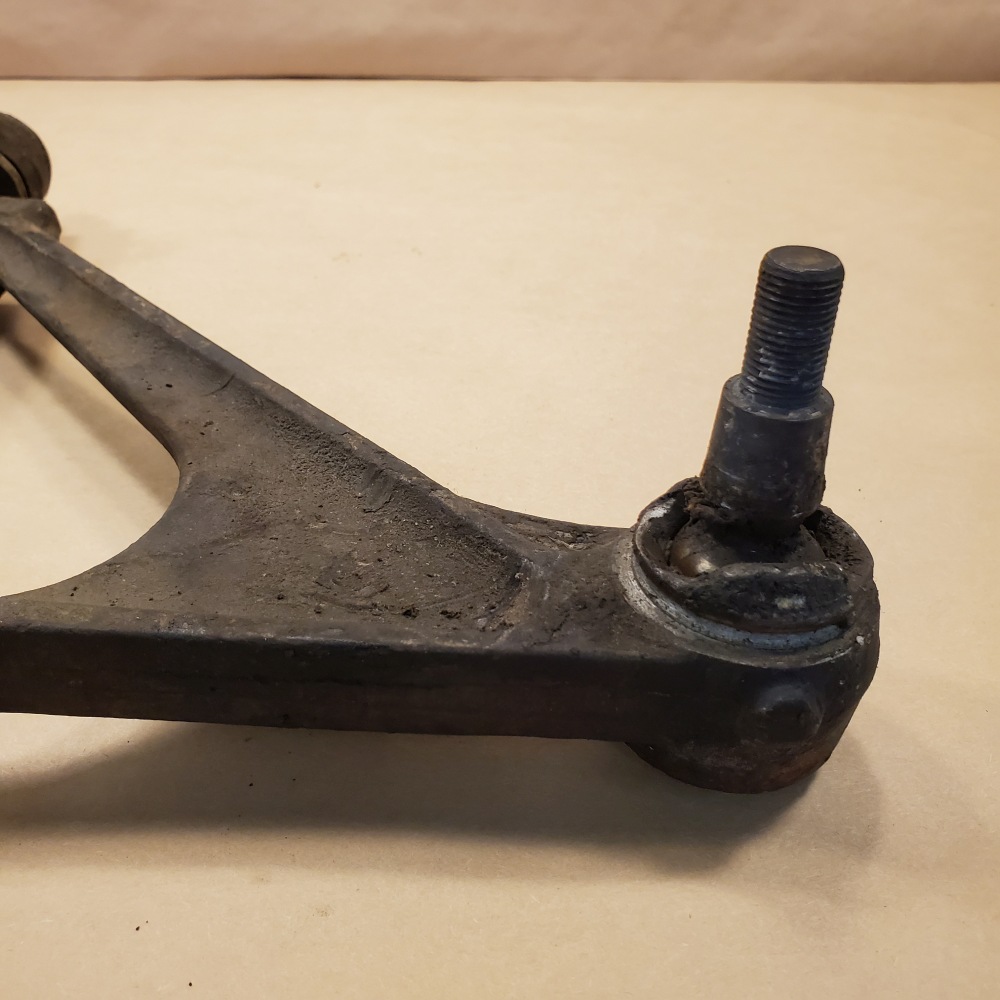 Jaguar XKE E-Type Series 1 Series 2 Pair of Upper Wishbone Assemblies ...