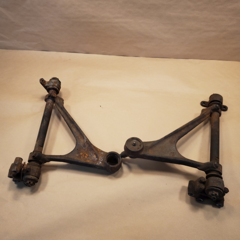 Jaguar XKE E-Type Series 1 Series 2 Pair of Upper Wishbone Assemblies ...