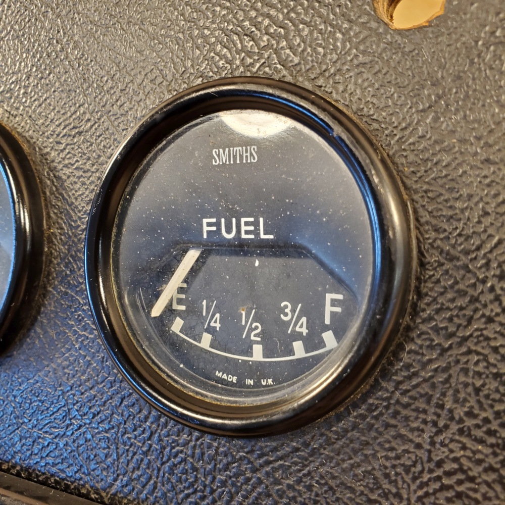 Jaguar XKE E-Type S2 Center Smiths Instrument Gauge Cluster Switch Dash ...