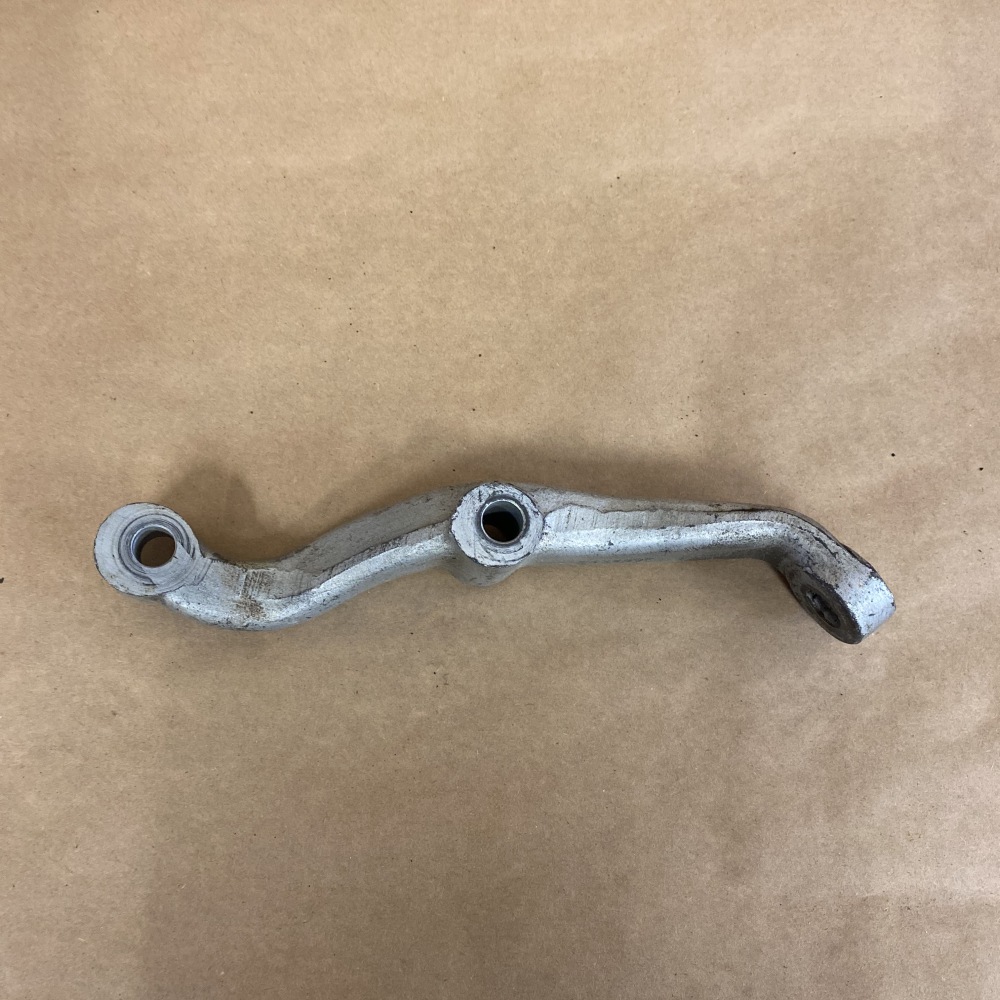 Jaguar XJ6 Series 2 Front Suspension LH Left Side Steering Arm C43289 ...