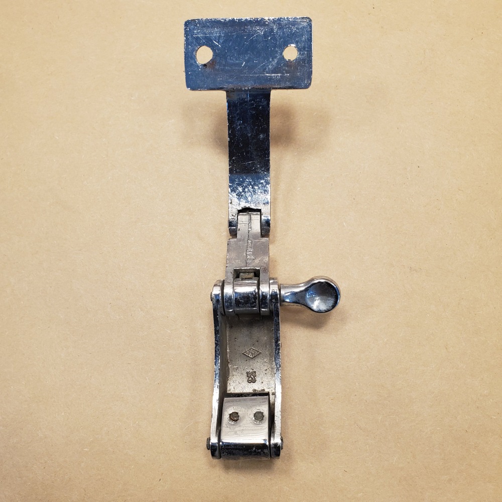 Jaguar XKE E-Type Driver RH Left Quarter Light Window Hinge Catch ...