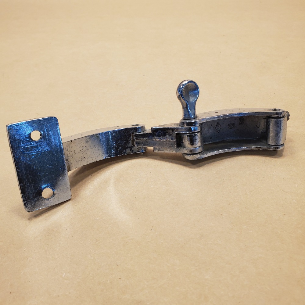Jaguar XKE E-Type Driver RH Left Quarter Light Window Hinge Catch ...