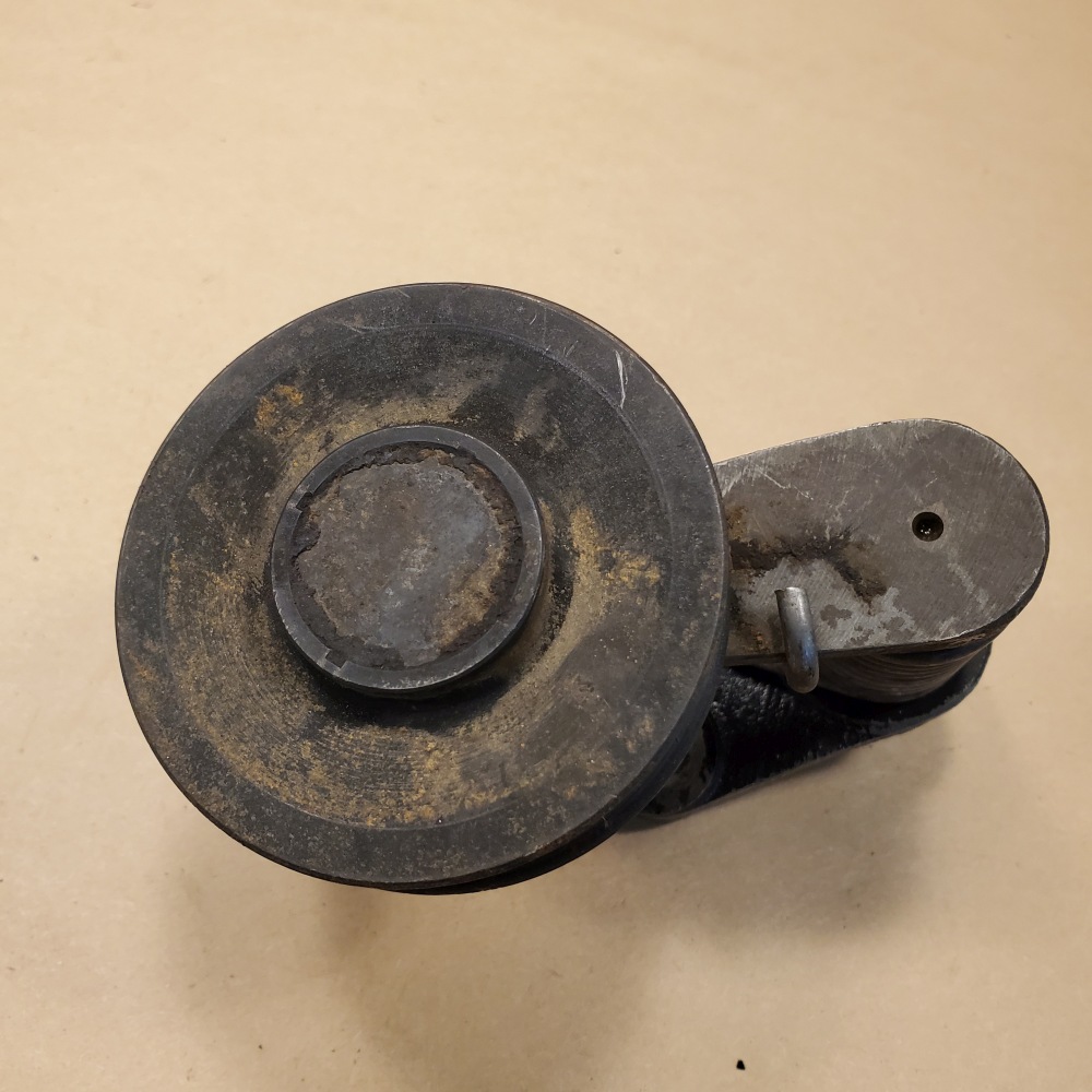 Jaguar XKE E-Type 4.2L Jockey Pulley Idler Pulley Assembly C18449 OEM ...