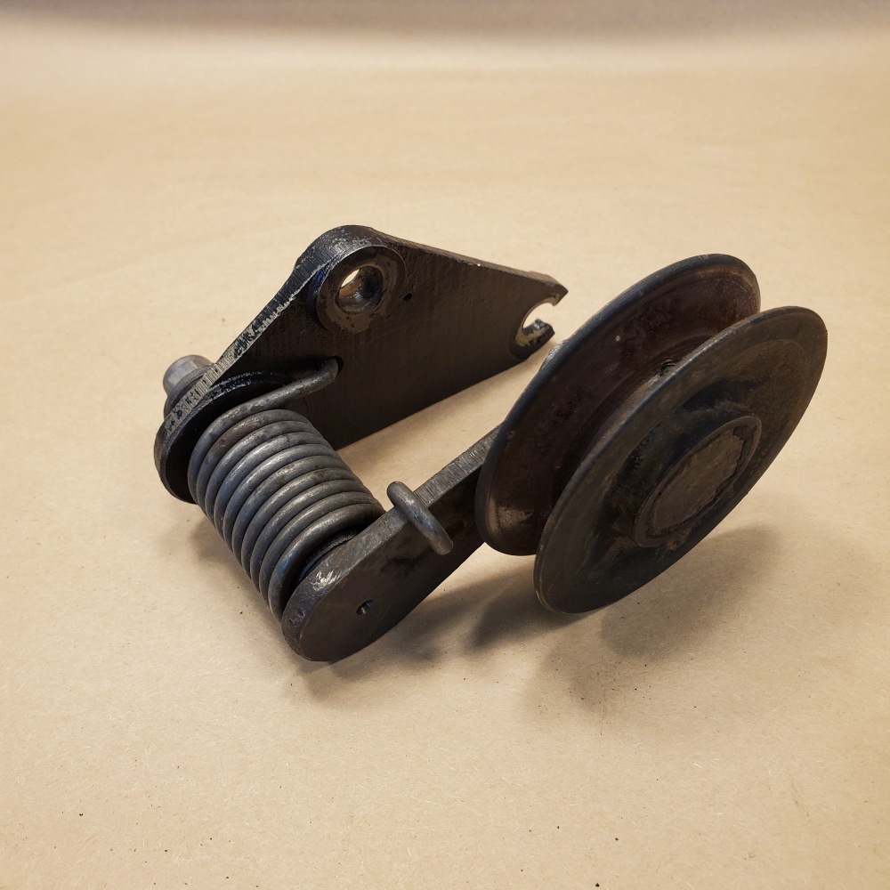 Jaguar XKE E-Type 4.2L Jockey Pulley Idler Pulley Assembly C18449 OEM ...