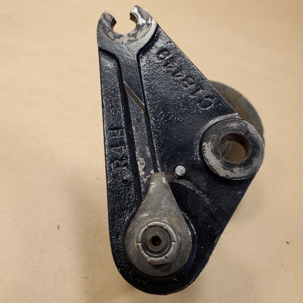 Jaguar XKE E-Type 4.2L Jockey Pulley Idler Pulley Assembly C18449 OEM ...