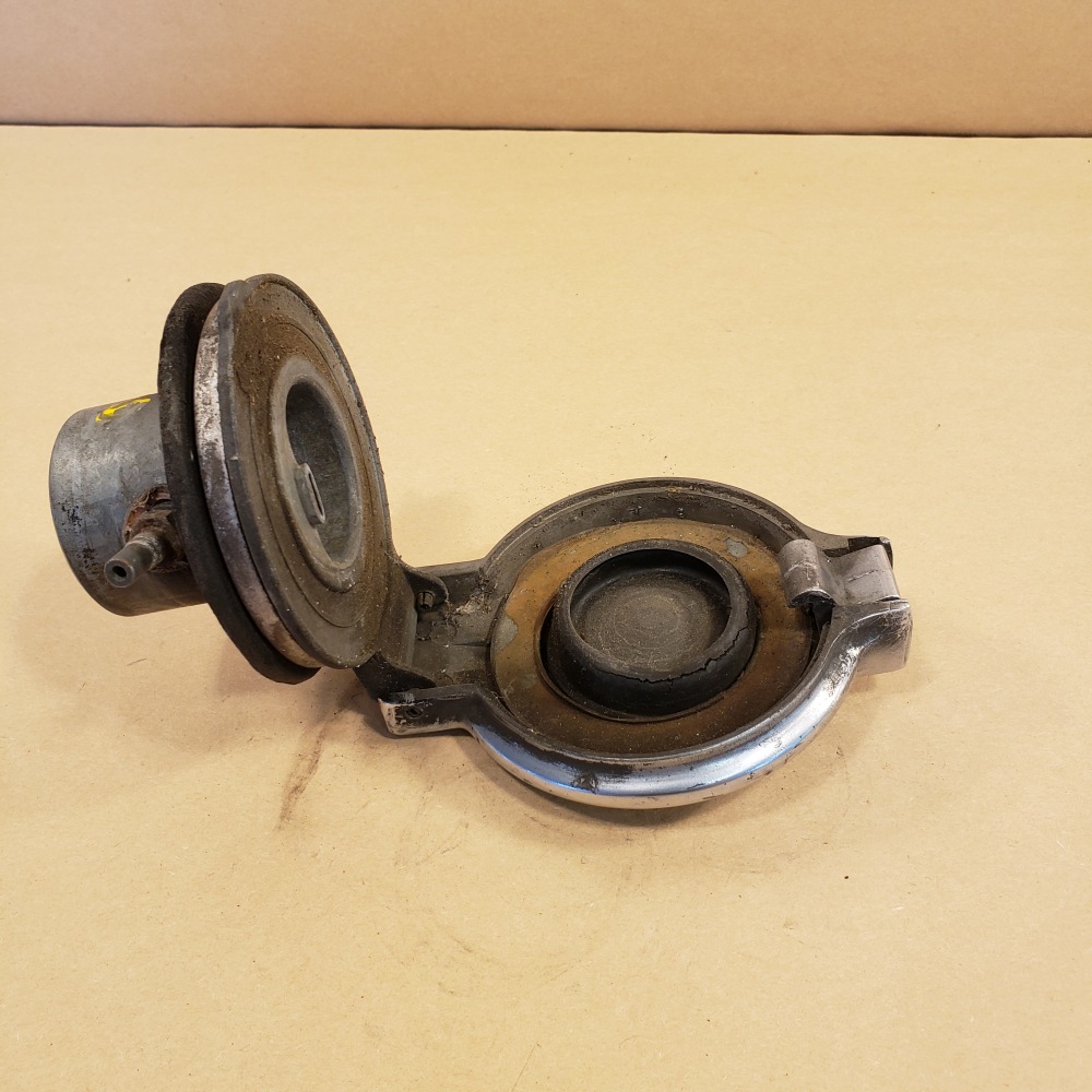 Original Triumph TR6 Fuel Filler Cap Early Style Possibly 70-74 - For ...
