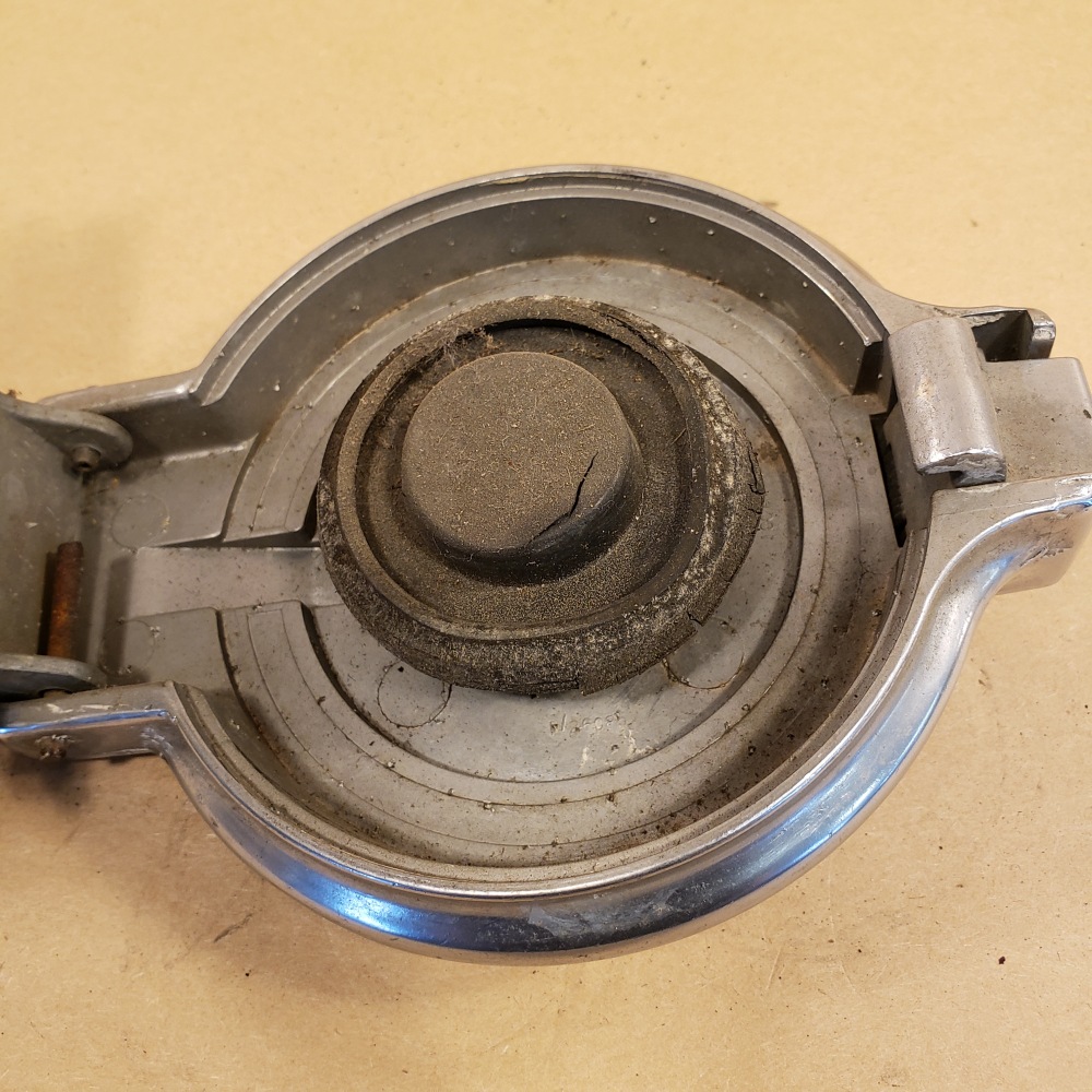 Original Triumph TR6 Fuel Filler Cap Early Style Possibly 70-74 - For ...