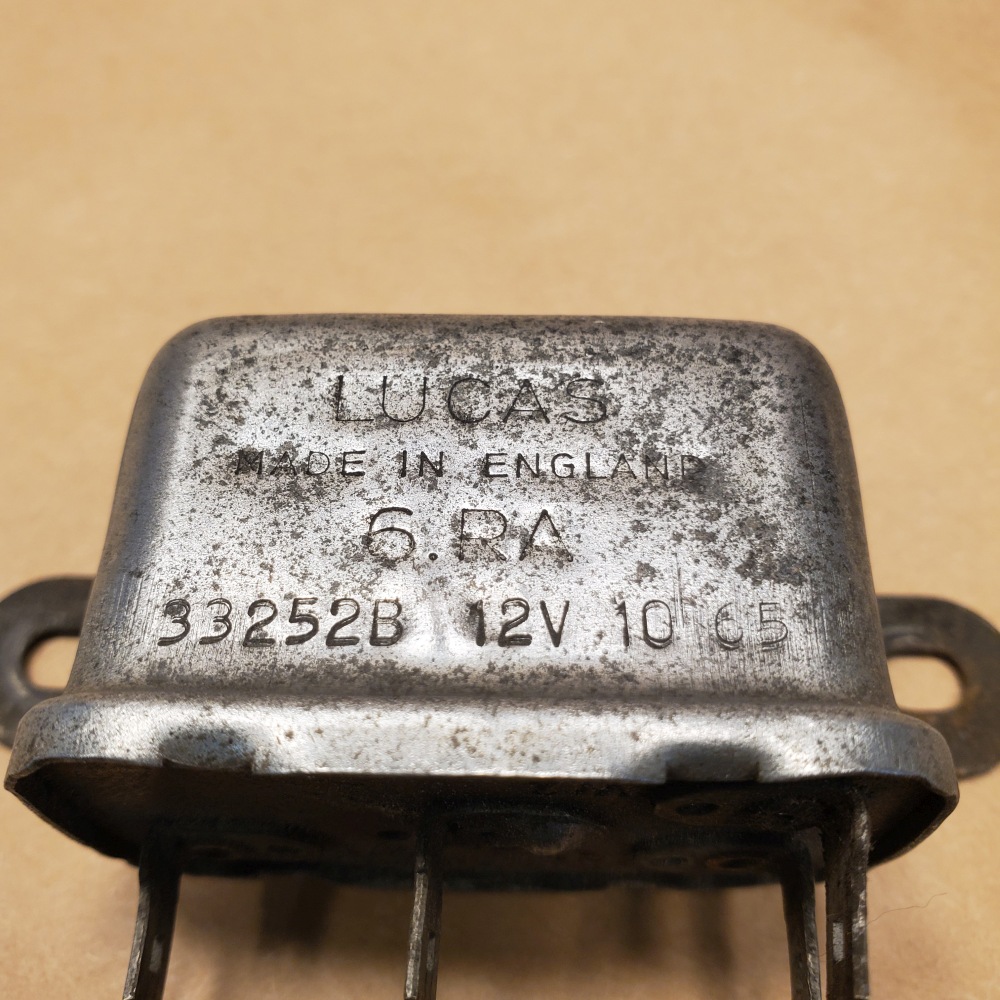 Original Lucas Jaguar XKE E-Type 6RA Alternator Relay 33252B 12V Date ...