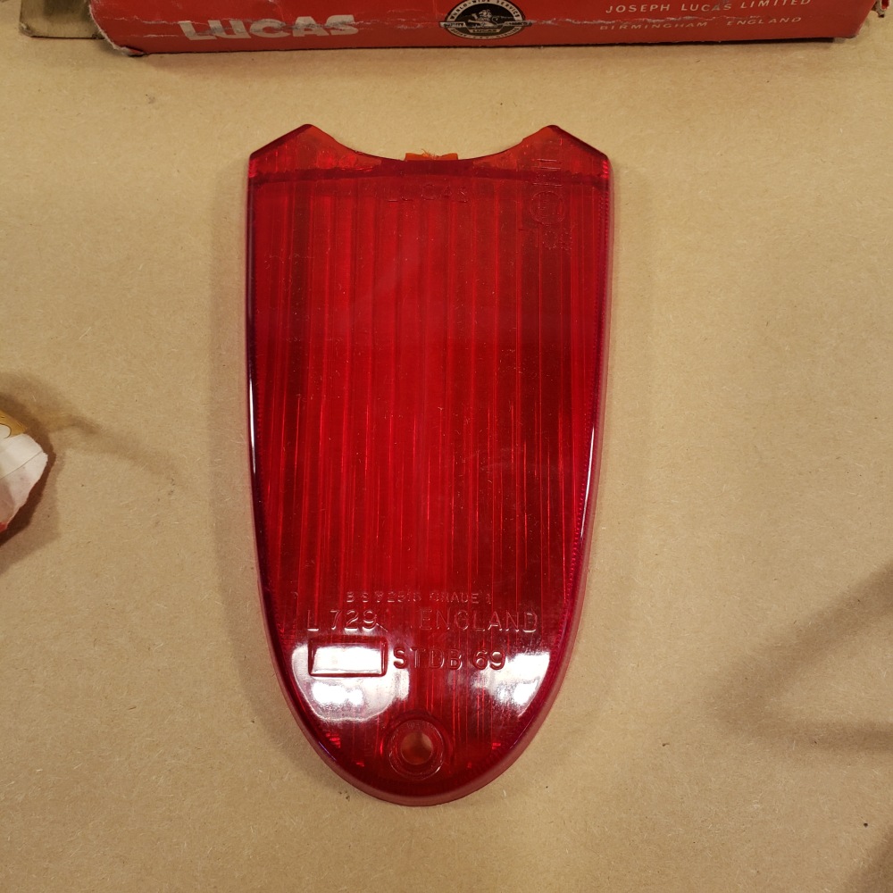 Austin Morris 1800 Mk 2 Rear Tail Light Lower Red Lens Lucas L729 ...