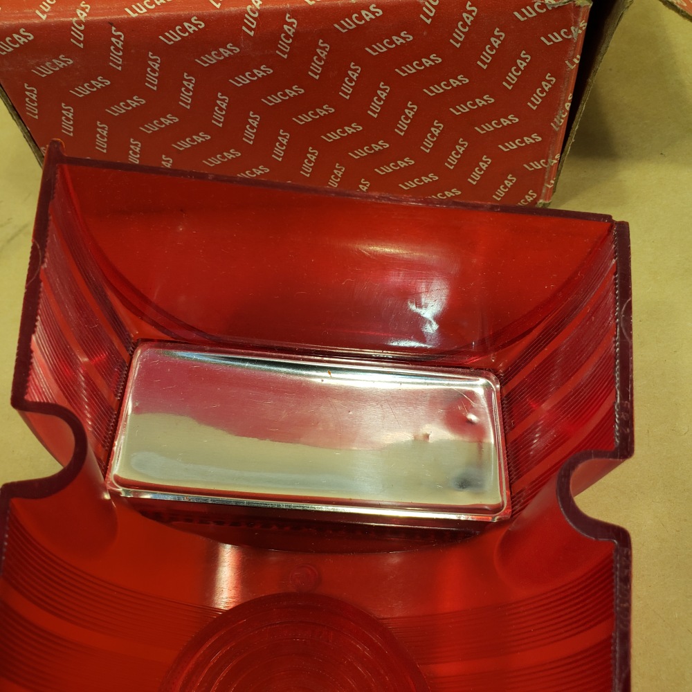 Austin A55 Cambridge Tail Light Tail Lamp Lower Lens Red Lucas L621 ...