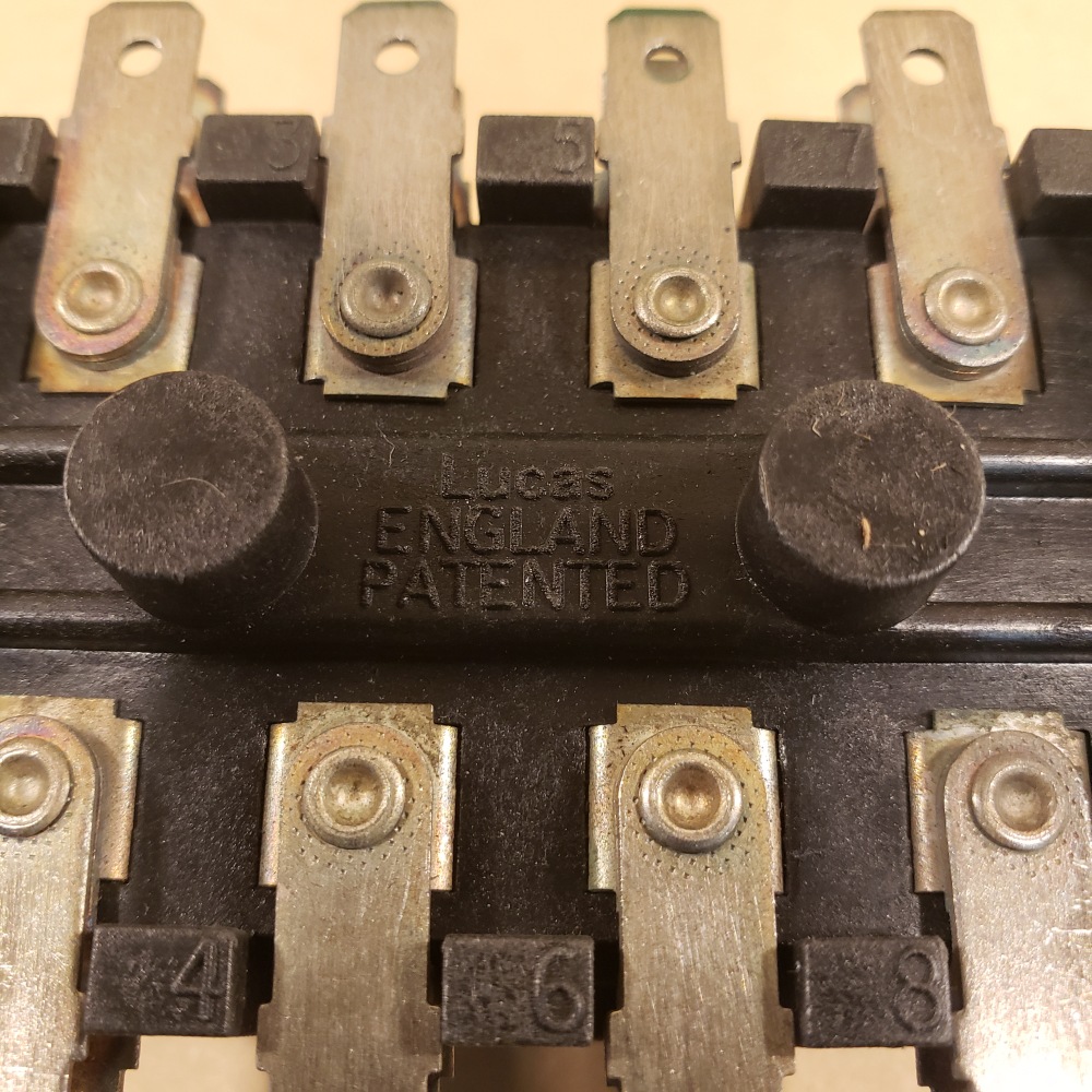 Lucas 7FJ Fuse Box and Cover 37420 Suitable for Triumph MG Mini Lotus ...