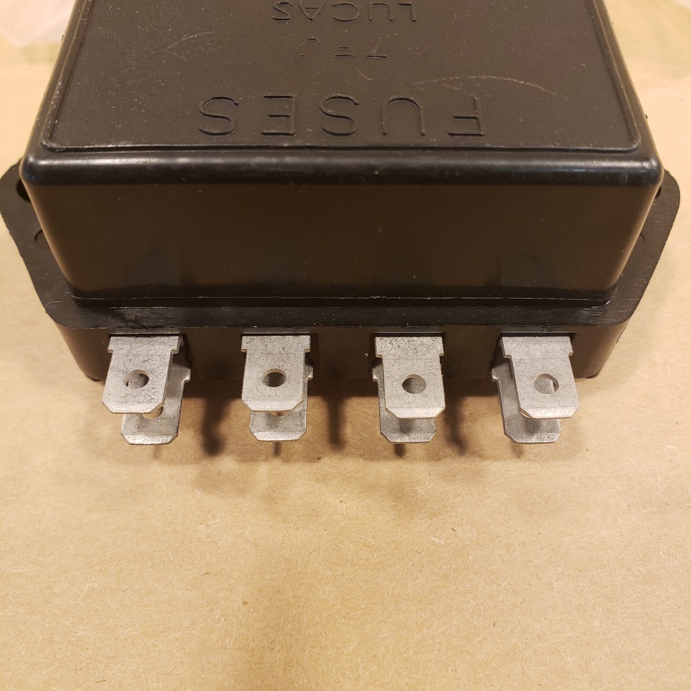 Lucas 7FJ Fuse Box and Cover 37552 Suitable for Triumph MG Austin NOS ...