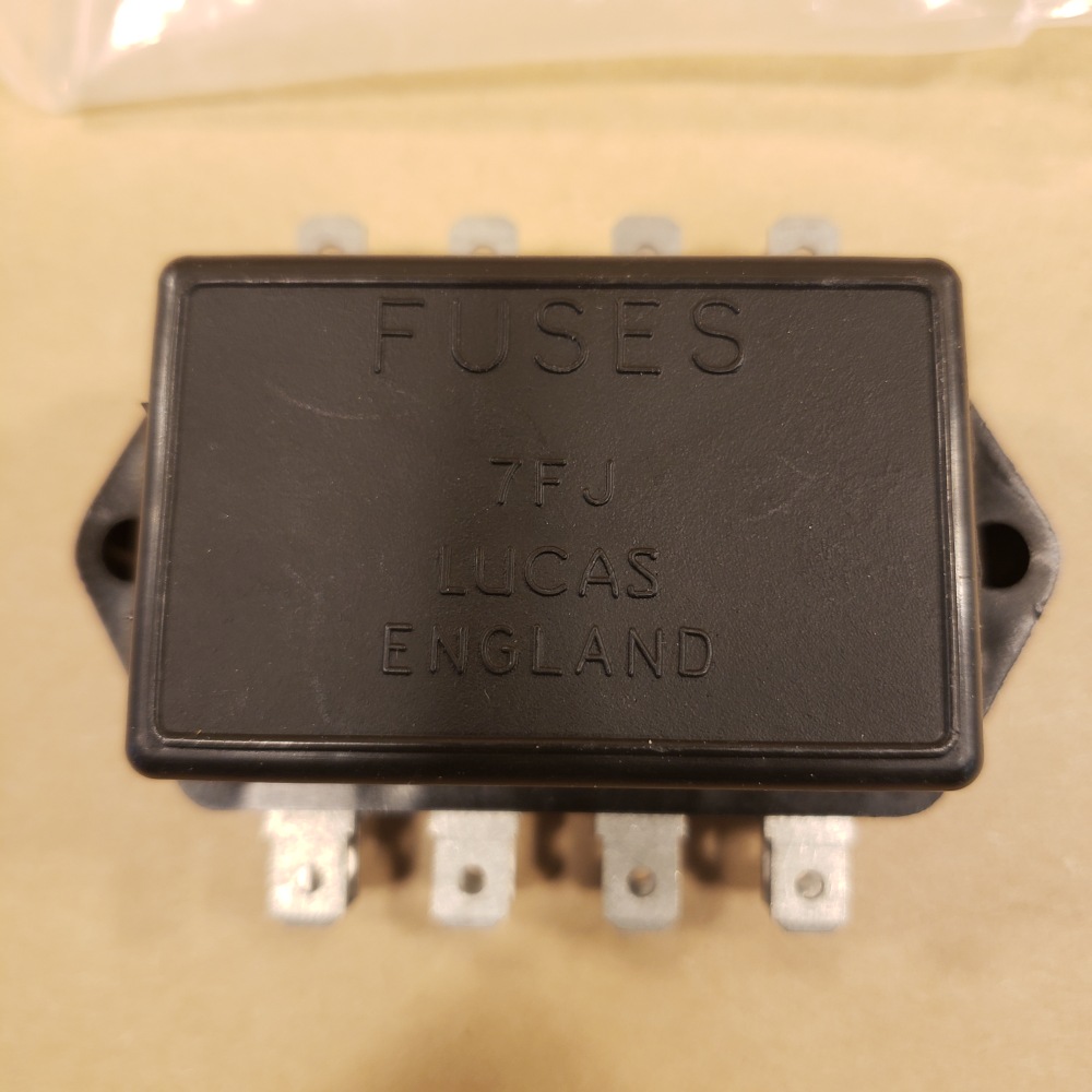Lucas 7FJ Fuse Box and Cover 37552 Suitable for Triumph MG Austin NOS ...