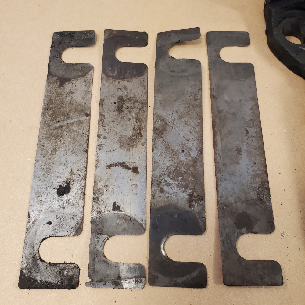 Pair of Jaguar XKE E-Type 4.2 IRS Rear Differential Pumpkin Mounts ...