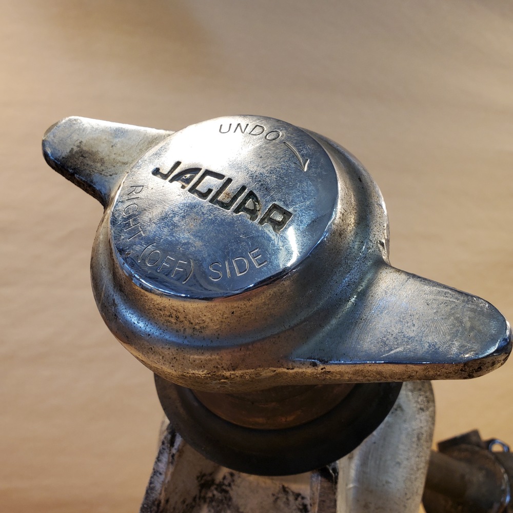 Jaguar XKE E-Type S1 Series 1 Rear Hub Carrier Assembly Knock offs Half ...