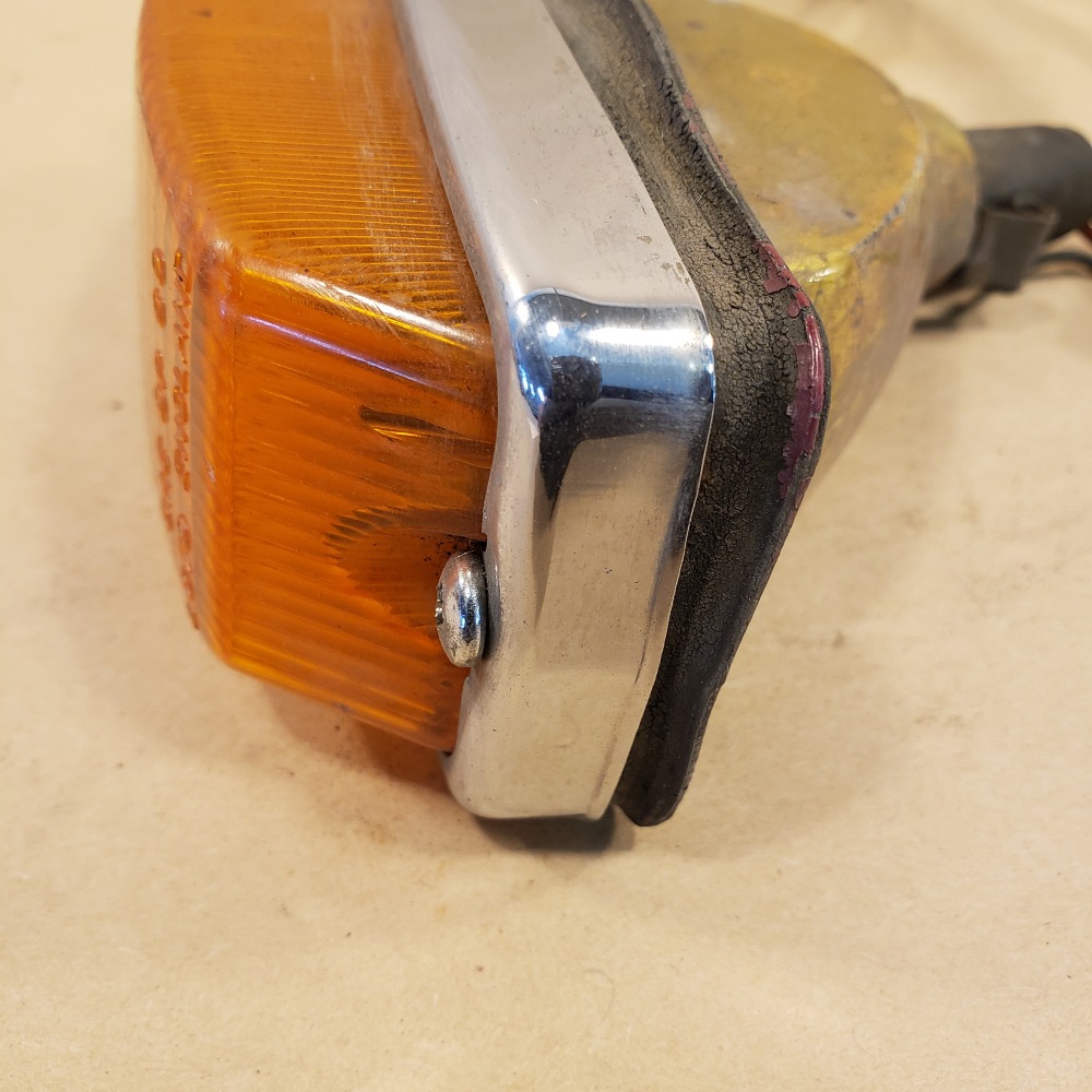 Triumph Spitfire GT6 1971-80 Front Turn Signal Light Lamp Chrome Lucas ...