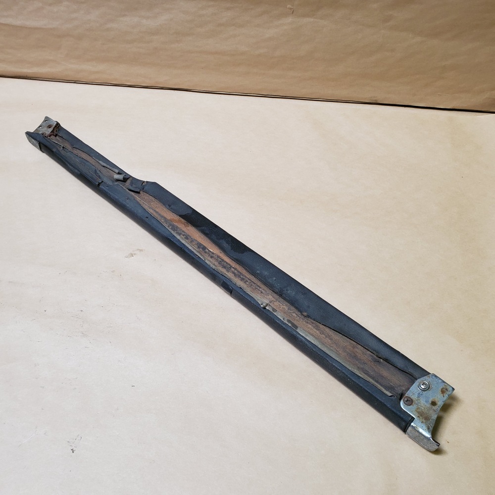 Original 65-69 MG MGB Front Right Side Door Capping Trim OEM Black ...