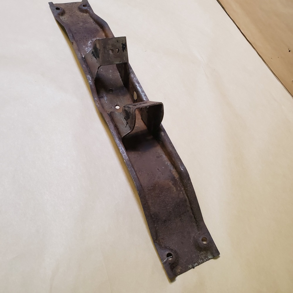MGB MGBGT Transmission Cross Member Mounting Bracket W/Out Rear Engine ...