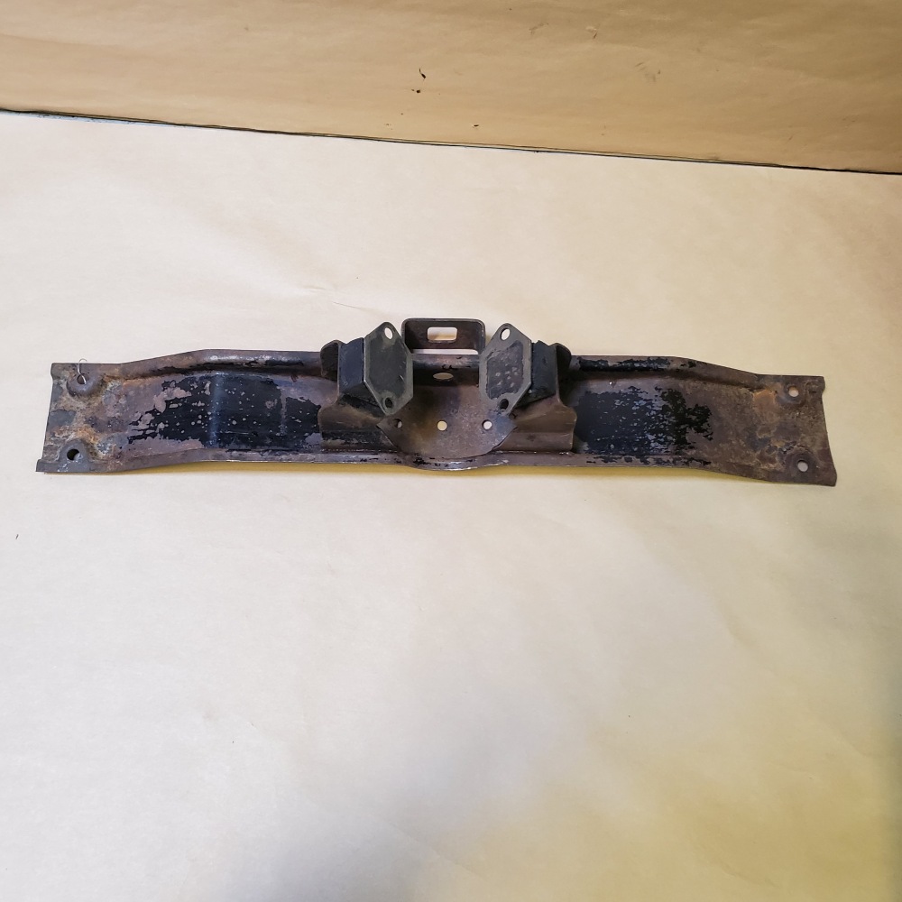 MGB MGBGT Transmission Cross Member Mounting Bracket W/Out Rear Engine ...
