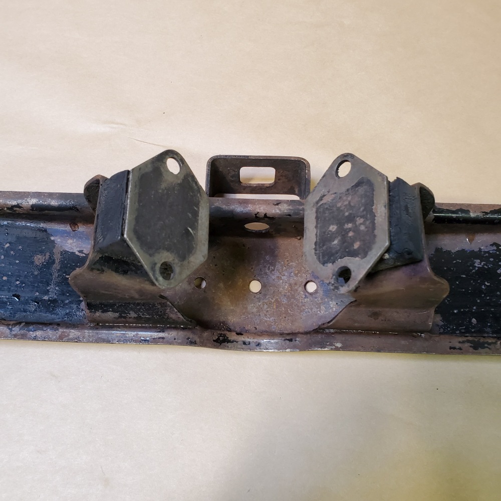 MGB MGBGT Transmission Cross Member Mounting Bracket W/Out Rear Engine ...