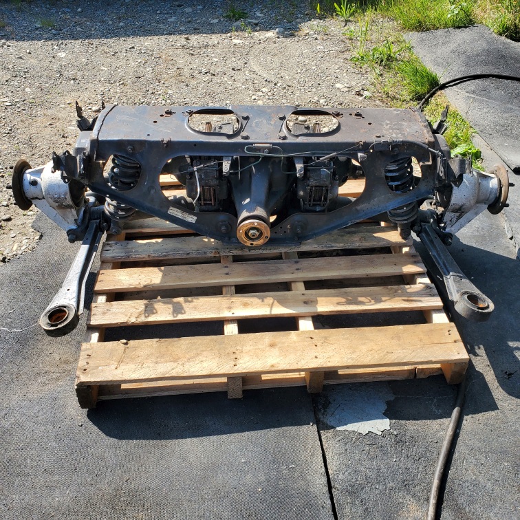 Original 1986 Jaguar XJSC 3.6 Manual Rear End Differential Pumpkin Cage ...